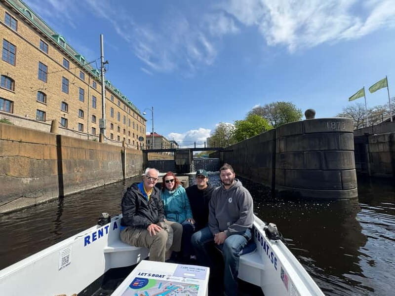 Gothenburg: Private Göta Älv Boat Tour with Pickup - The Value and Who It’s For