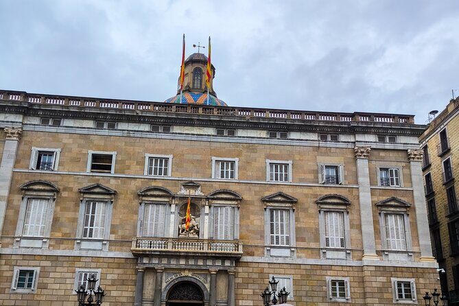 Gothic Quarter and Gaudí Small-Group Tour - The Practicalities
