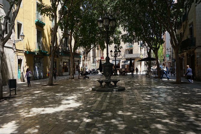 Gothic Quarter & Beyond: Leisurely Local Discoveries - The Sum Up: Who Is This Tour Best For?