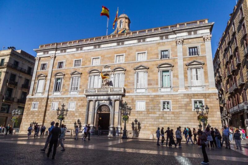 Gothic Quarter & El Born Private Tour: Origins of Barcelona - Key Points