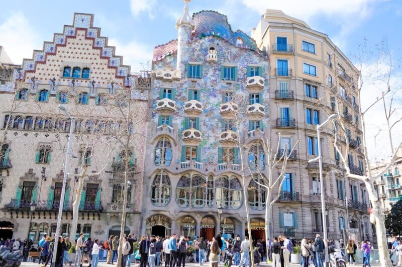 Gothic Quarter & Gaudí's Treasures Small-Group Tour - Who Will Love This Tour?