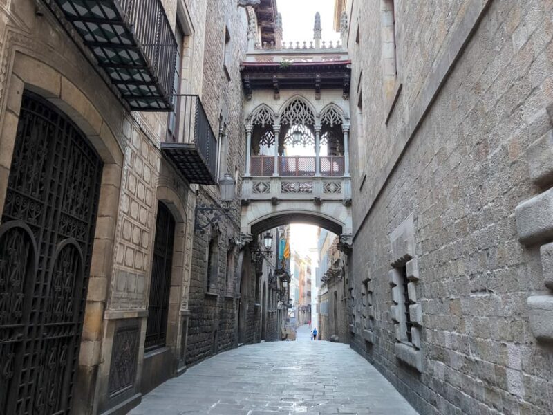 Gothic Quarter & Gaudí's Treasures Small-Group Tour - Summary: The Best Fit for Your Trip
