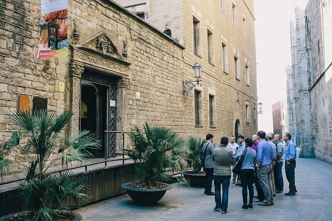 Gothic Quarter Insights & Tapas Experience - The End of the Tour: Tapas and Local Vibe