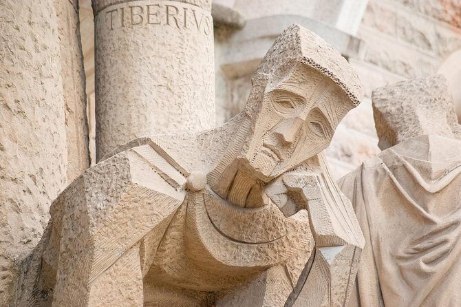 Gothic Quarter Private Tour with Sagrada Familia Skip the Line - Frequently Asked Questions