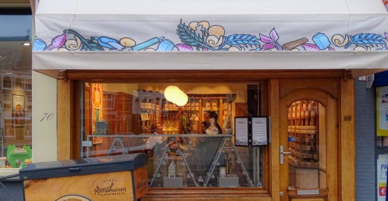 Gouda: Syrup Waffle Factory Ticket with a Waffle - Who Will Love This Experience?
