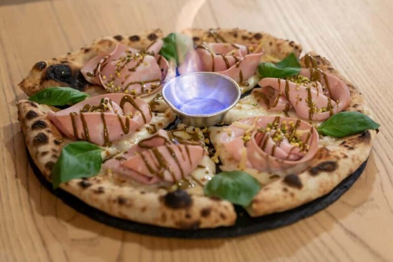 Gourmet Pizza Experience with Drinks and Dessert in Lecce - Why This Tour Works Well