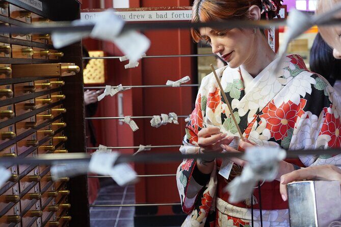 Gourmet & Sightseeing Tour with Photoshoot in Asakusa, Tokyo - Exploring Asakusa with a Gourmet & Sightseeing Photoshoot Tour