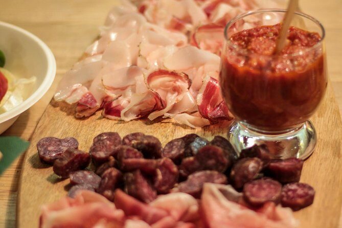 Gourmet Tour in the old town center - Key Points