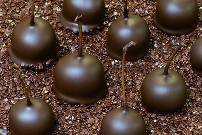 Gourmet tour of Bordeaux and its sweet specialties - The Magic of a Small Guided Tour