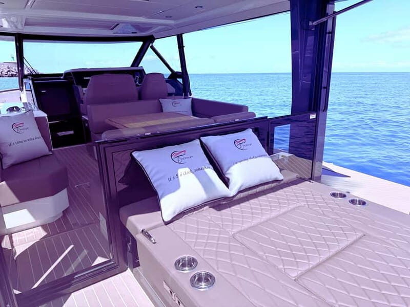 Gran Canaria: Private Luxury Boat Charter with Food & drinks - Setting the Scene: What to Expect on Your Luxury Yacht Day
