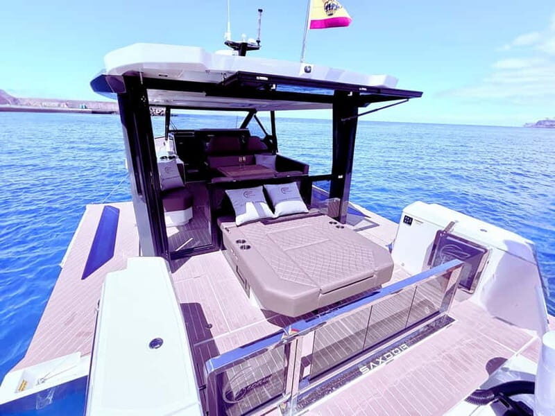 Gran Canaria: Private Luxury Boat Charter with Food & drinks - Who Will Love This Experience?