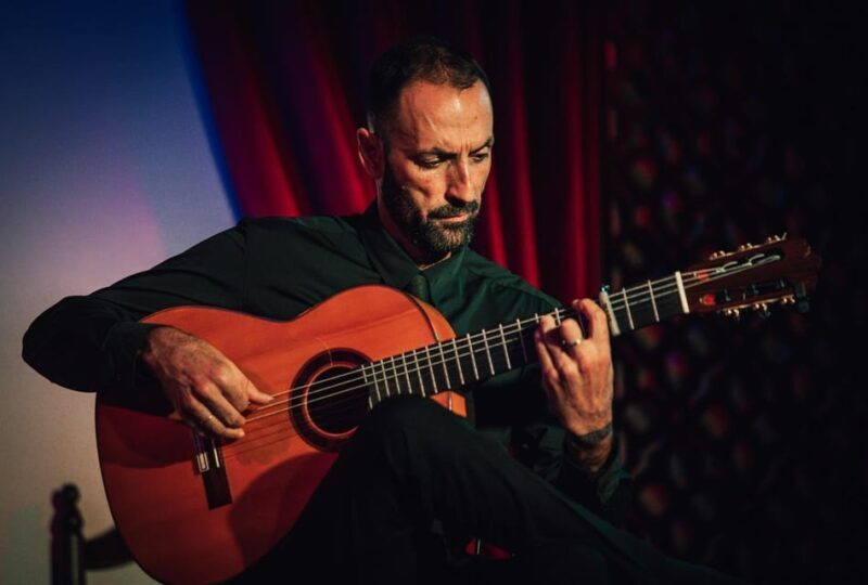 Granada: 1-Hour Traditional Flamenco Show at Palacio - The Cost and Value