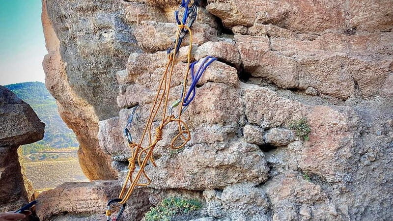 Granada: 2-Day Traditional Rock Climbing Outdoor Course - Experience Provider: Filoclimb