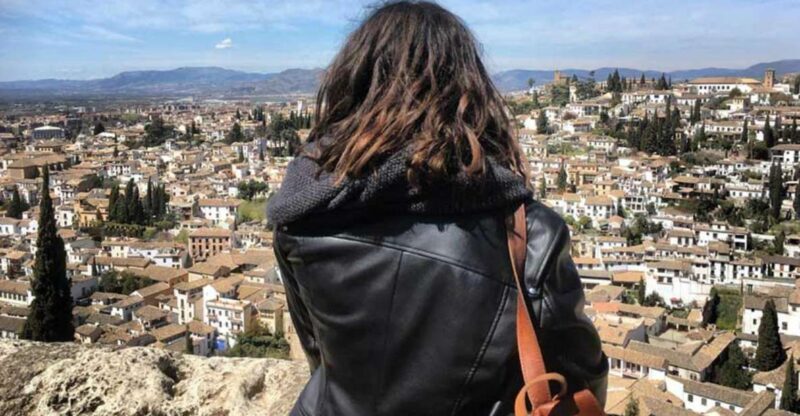 Granada Albaicín: 2.5-Hour Tapas & Drinks Walking Tour - Navigating the Itinerary: What You Can Expect