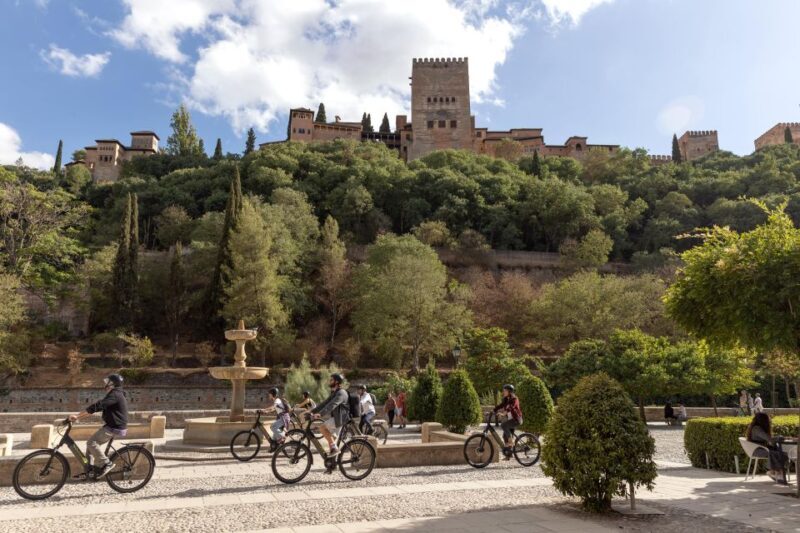 Granada: Albaicin and Sacromonte E-Bike Tour - A Step-by-Step Look at the Itinerary