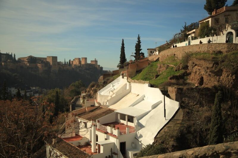 Granada: Albaicin and Sacromonte E-Bike Tour - For Whom Is This Tour Best?
