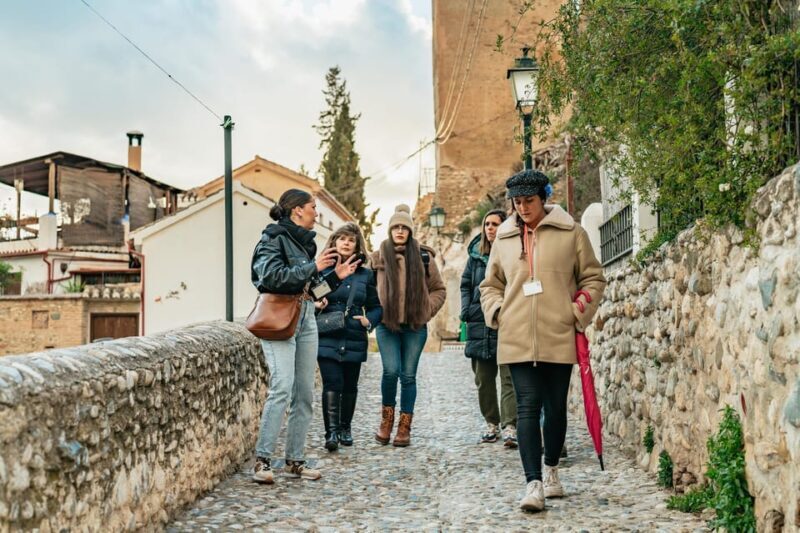 Granada: Albaicín and Sacromonte Guided Sunset Walking Tour - What Makes This Tour a Great Value