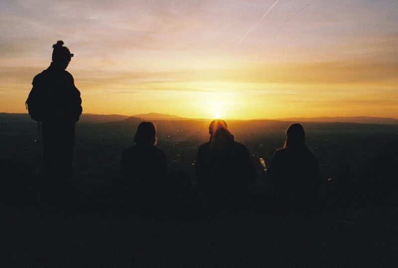 Granada: Albaicín and Sacromonte Sunset Tour & Flamenco Show - A Deep Dive into the Experience