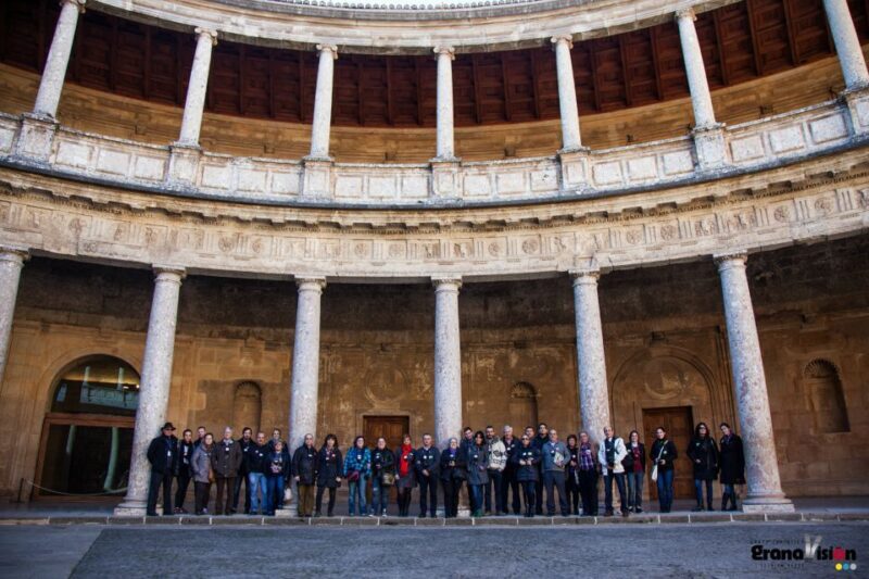 Granada Alhambra and Generalife Gardens Experience Tour - The Group Size and Tour Duration