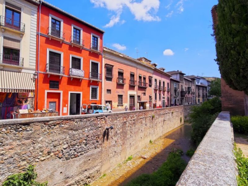 Granada: Alhambra, Cathedral, Royal Chapel and Albayzin tour - Visiting Granada’s Religious Landmarks