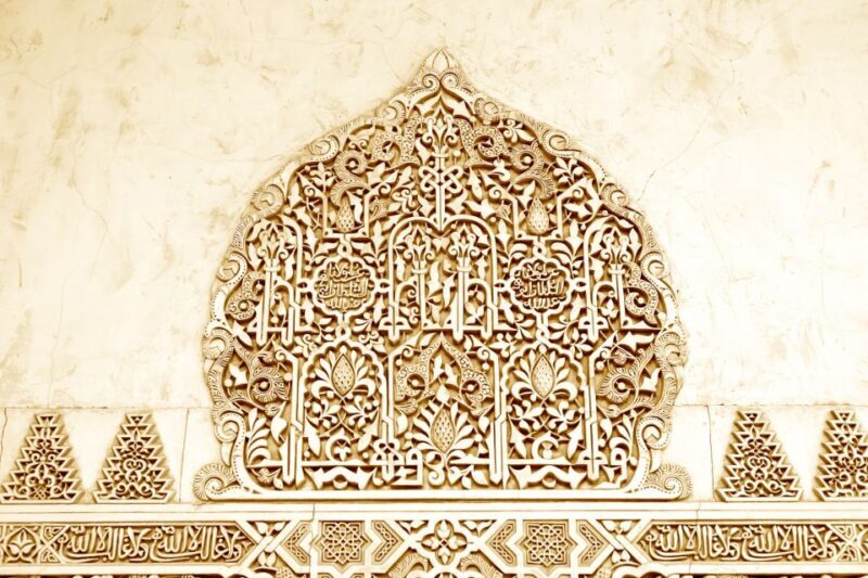 Granada: Alhambra Gardens, Generalife & Alcazaba Guided Tour - Key Points