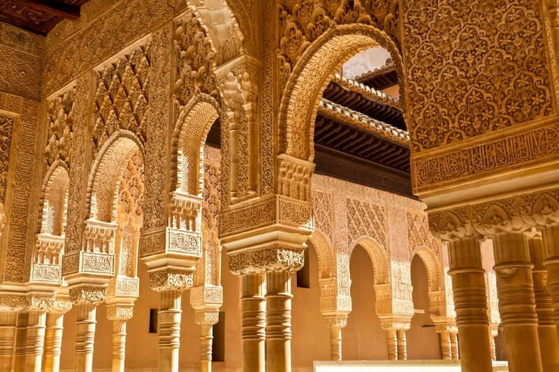 Granada: Alhambra & Gardens Tour w/Nasrid Palaces Option - Authenticity and the Value of Guided Tours