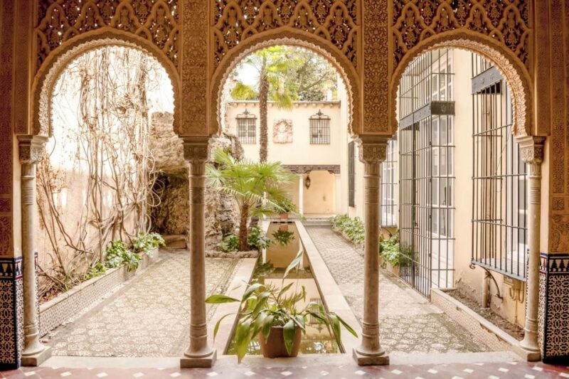 Granada: Alhambra & Gardens Tour w/Nasrid Palaces Option - Critical Considerations