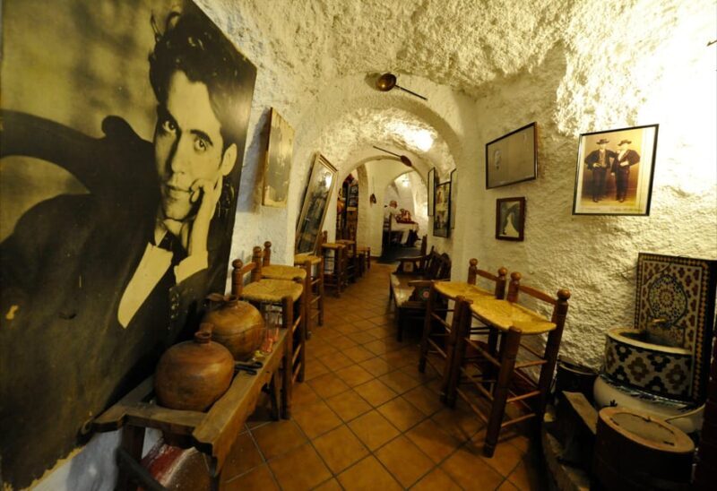 Granada: Alhambra Guided Tour and Flamenco Show - Deep Dive: What Makes It Special