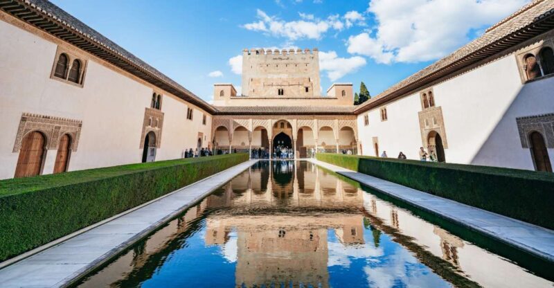 Granada: Alhambra Guided Tour with Nasrid Palaces & Gardens - The Reviews Continue to Shine