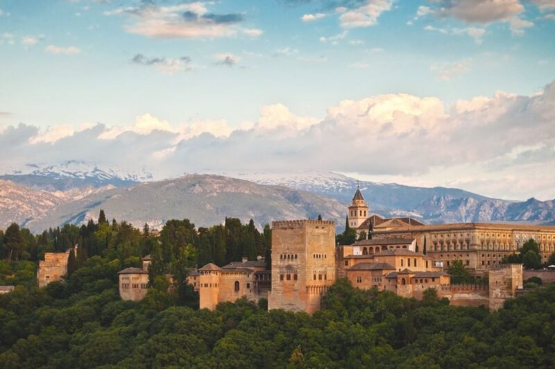 Granada: Alhambra Guided Tour with Nasrid Palaces - Why This Tour Might Be Right for You