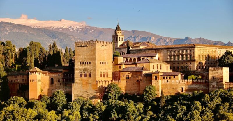 Granada: Alhambra & Nasrid Palaces Small Group Guided Tour - Key Points