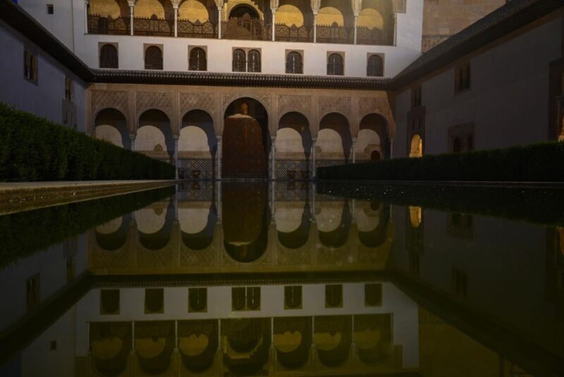 Granada: Alhambra Night Visit Entry Ticket - Who Should Consider This Experience?