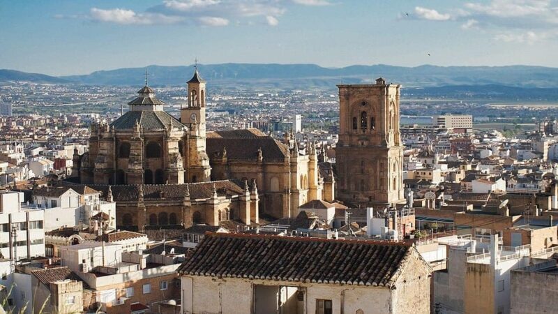 Granada: Cathedral and Royal Chapel Private tour with ticket - First Impressions: What to Expect on the Tour