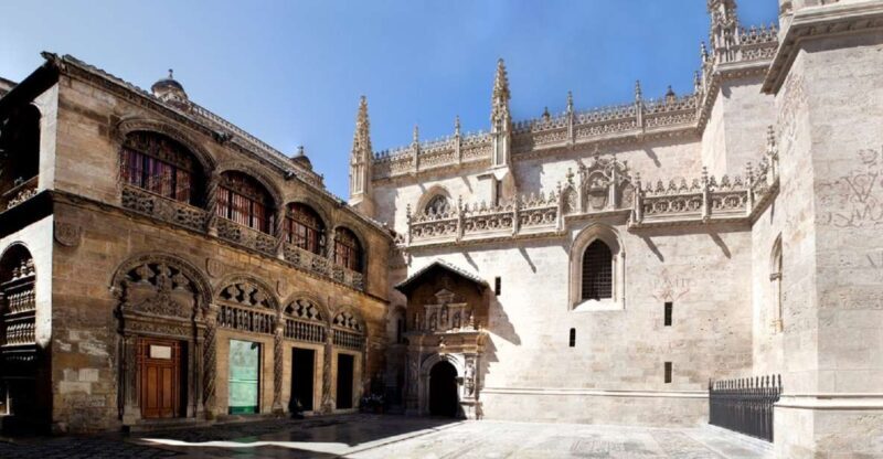 Granada: City center and Albaicin Private Tour - Key Points