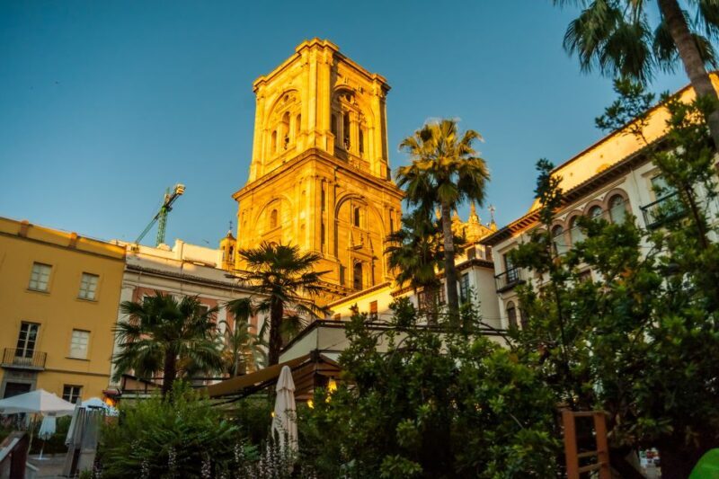 Granada City Train 1 or 2-Day Hop-On Hop-Off Ticket - FAQ