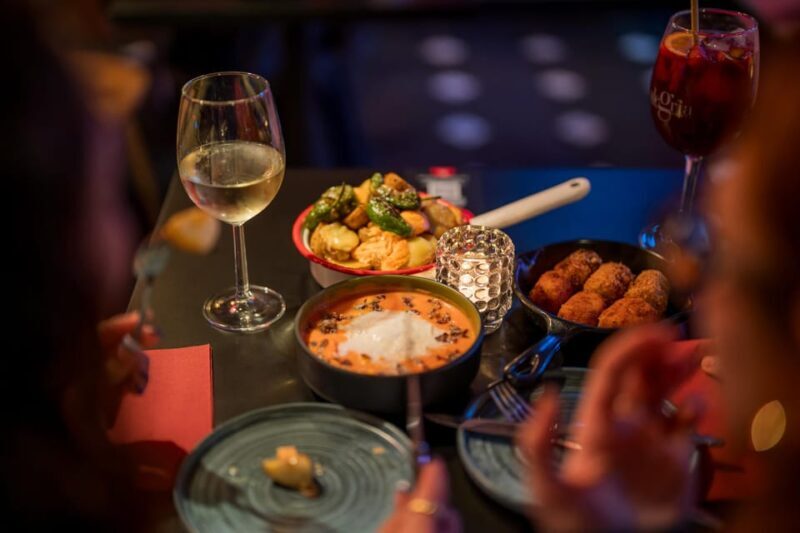 Granada: Flamenco Show with Dinner at Jardines de Zoraya - Key Points