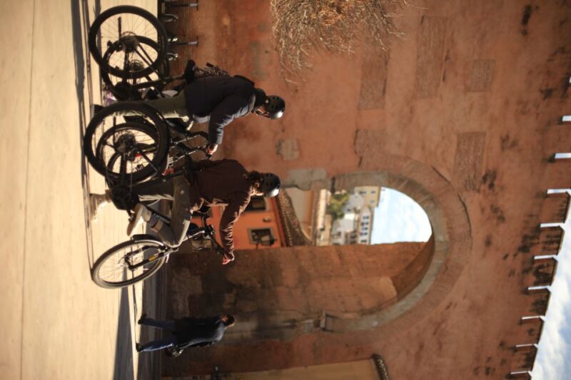 Granada: Highlights & Viewpoints eBike Tour with Tapas Break - FAQ
