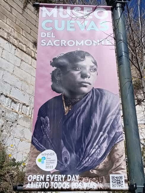 Granada: Hollywood & Sacromonte Tour - Authenticity and Why It Matters