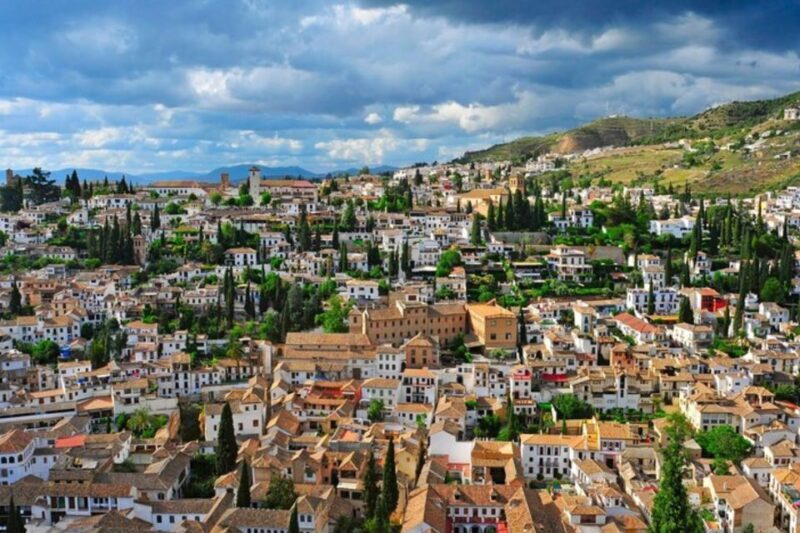 Granada: Private custom tour with a local guide - FAQ