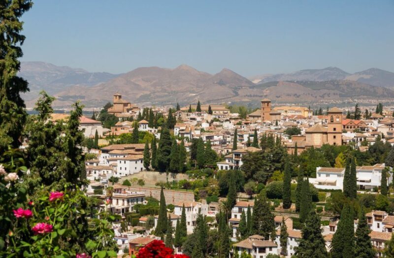Granada: Private Fast-Track Alhambra and Albaicin Tour - In-Depth Look at the Itinerary