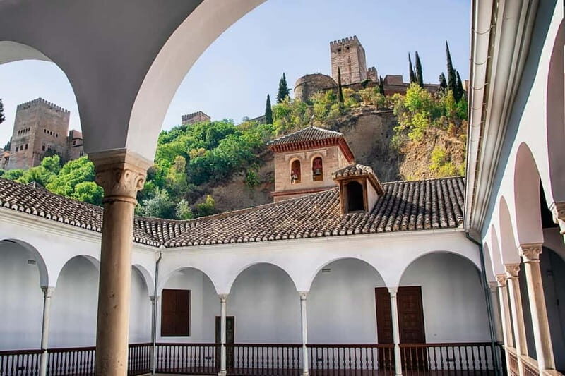Granada private guided city tour - Exploring Granada in a Private Guided Tour: A Deep Dive