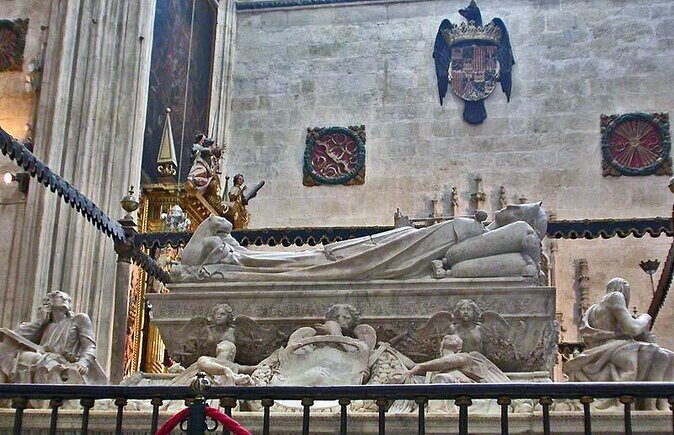 Granada Private Tour: The Cathedral and the Royal Chapel - Key Points