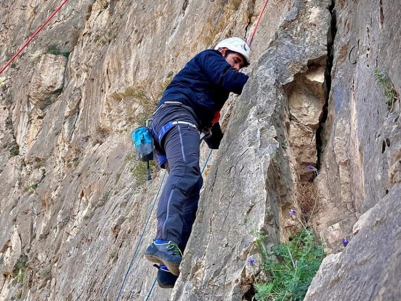 Granada: Rock climbing top-rope Placas Negras - Who Should Consider This Tour?