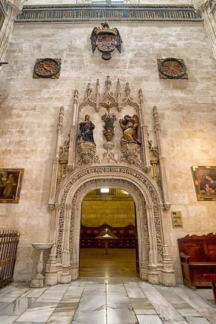 Granada: Royal Chapel of Granada Entry Ticket - Introduction to the Experience