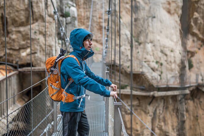 Granada To El Caminito Del Rey Private Day Tour - Starting in Granada: A City of Moorish Charm