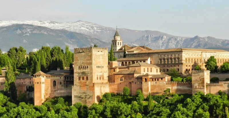 Granada: Tour of Alhambra, Generalife, and Nasrid Palaces - Key Points