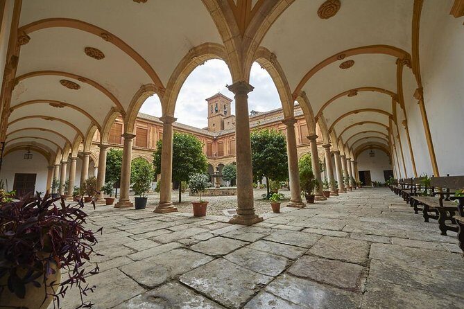 Granada Walking Tour: Albaicin and Sacromonte Quarters - Authentic Insights from Travelers