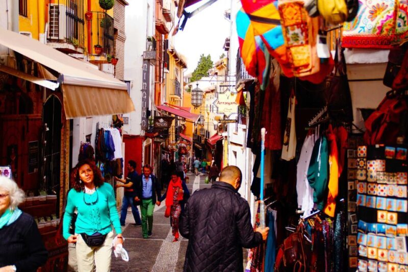 Granada: Walking Tour with Panoramic City Views - Key Points