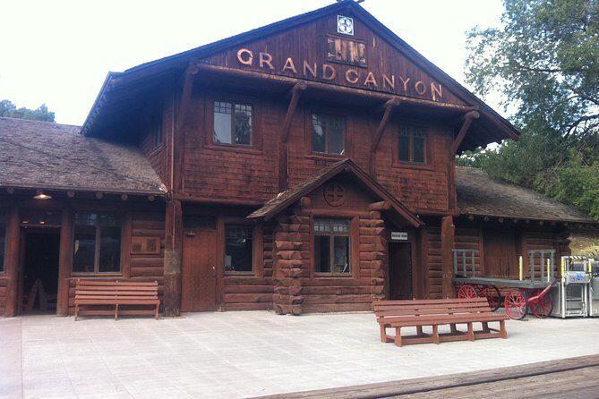 Grand Canyon Railroad Excursion from Sedona - Starting Point and Transportation: Comfort from the Outset