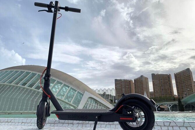 Grand City | Small Group Bike Tour through Top Highlights - What to Expect from Each Stop